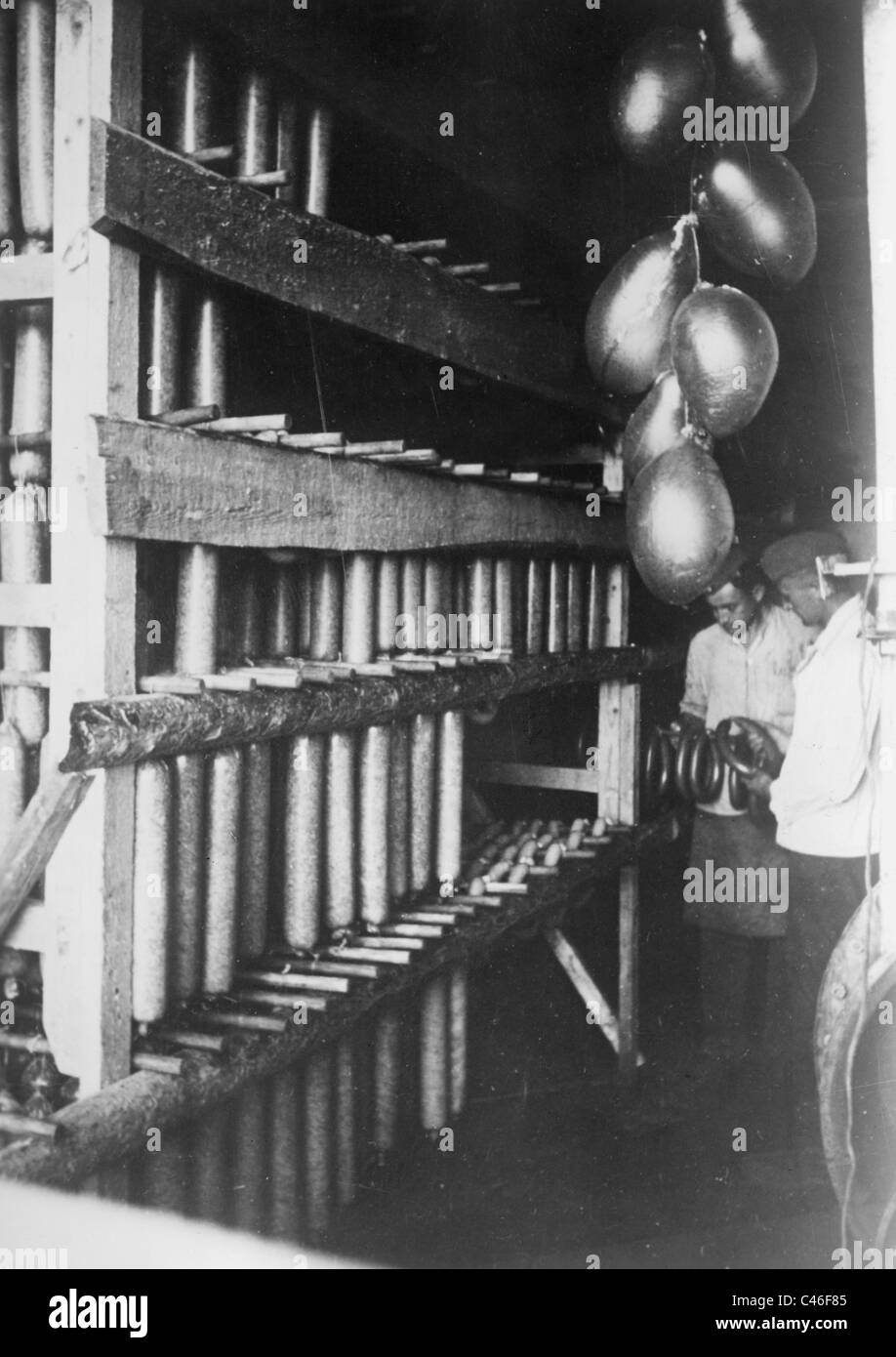 German field kitchen wwii hi-res stock photography and images - Alamy