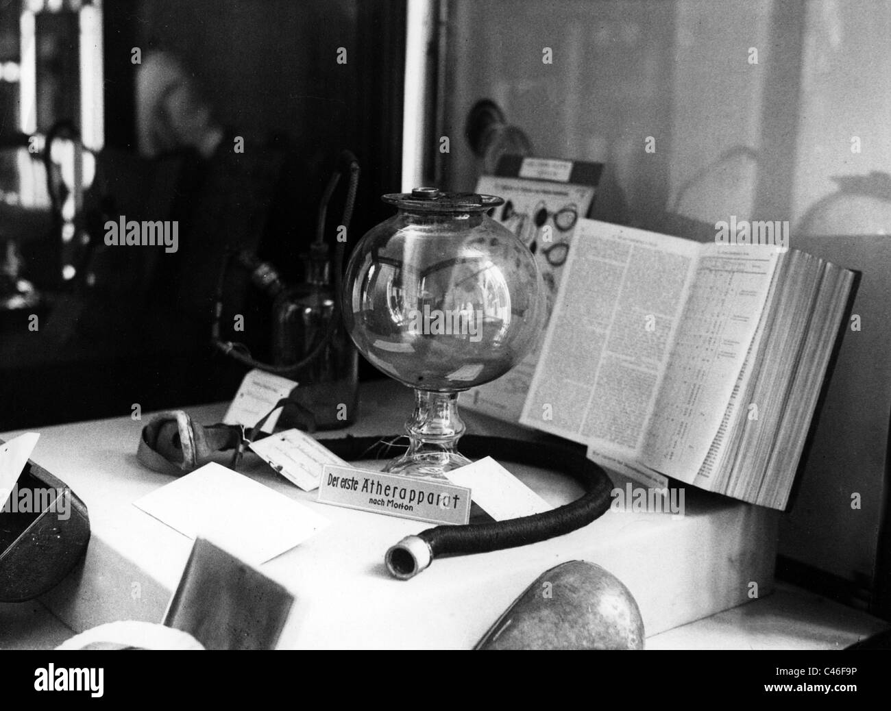 Ernst von bergmann Black and White Stock Photos & Images - Alamy