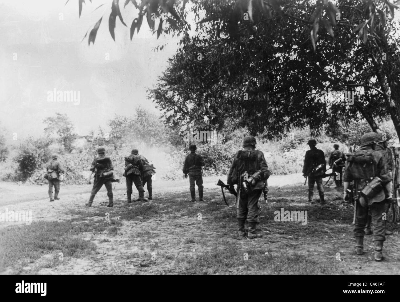 German Waffen Ss Action Stock Photos & German Waffen Ss Action Stock ...