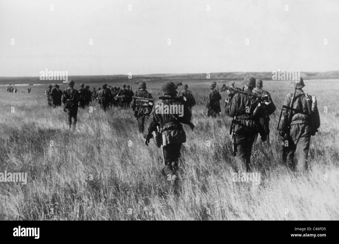 Second World War: German Waffen-SS in action Stock Photo - Alamy