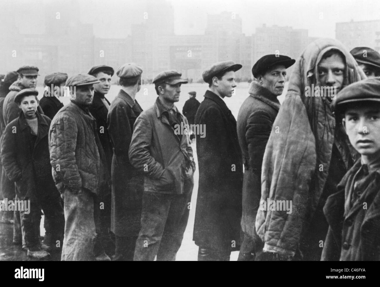 Second World War, Russian Civil Population: Distress, Refugees, 1941 ...