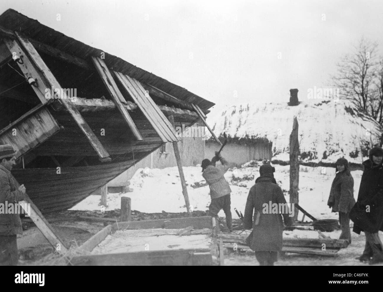 Second World War, Russian Civil Population: Distress, Refugees, 1941 ...