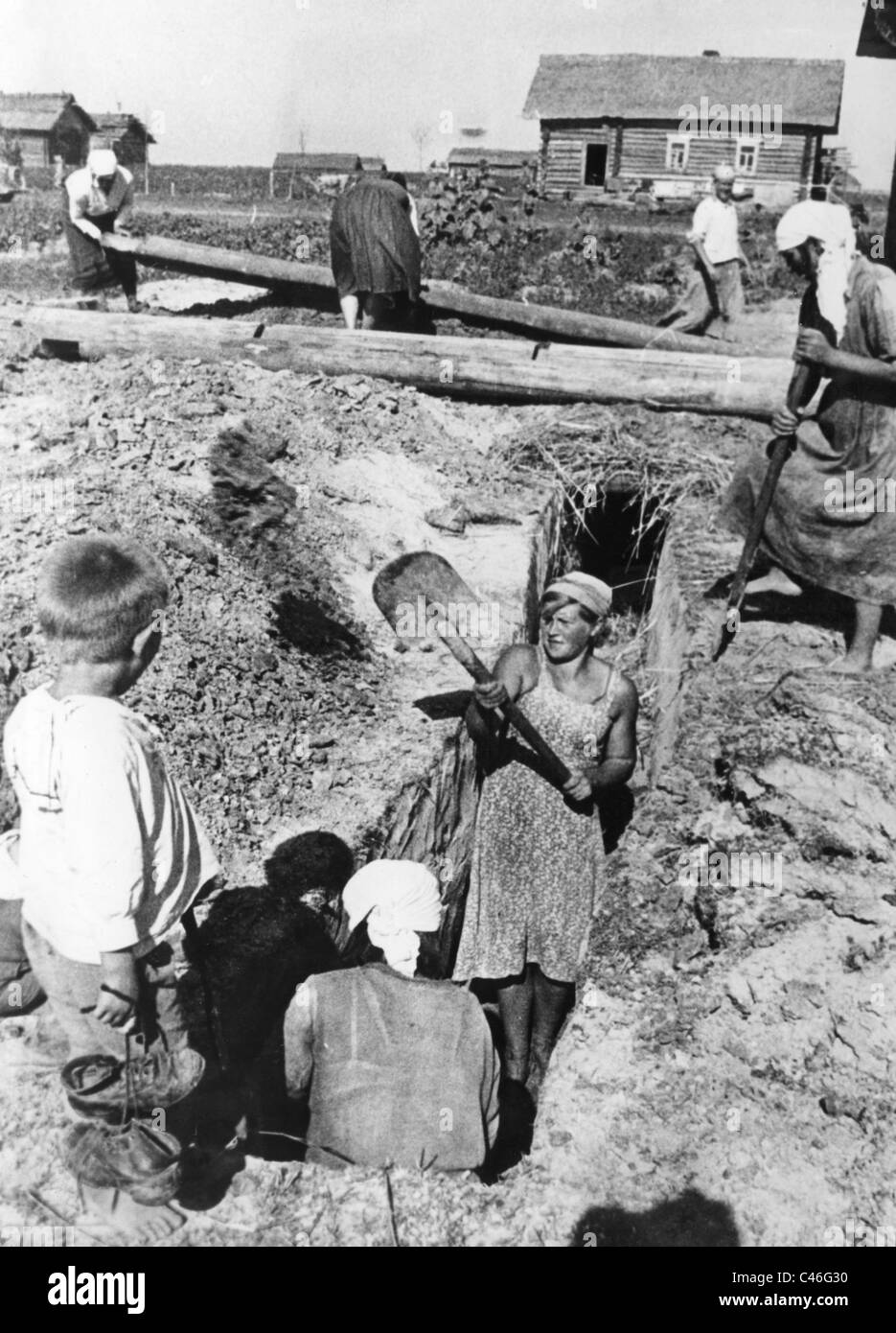 Second World War, Russian Civil Population: Distress, Refugees, 1941 ...