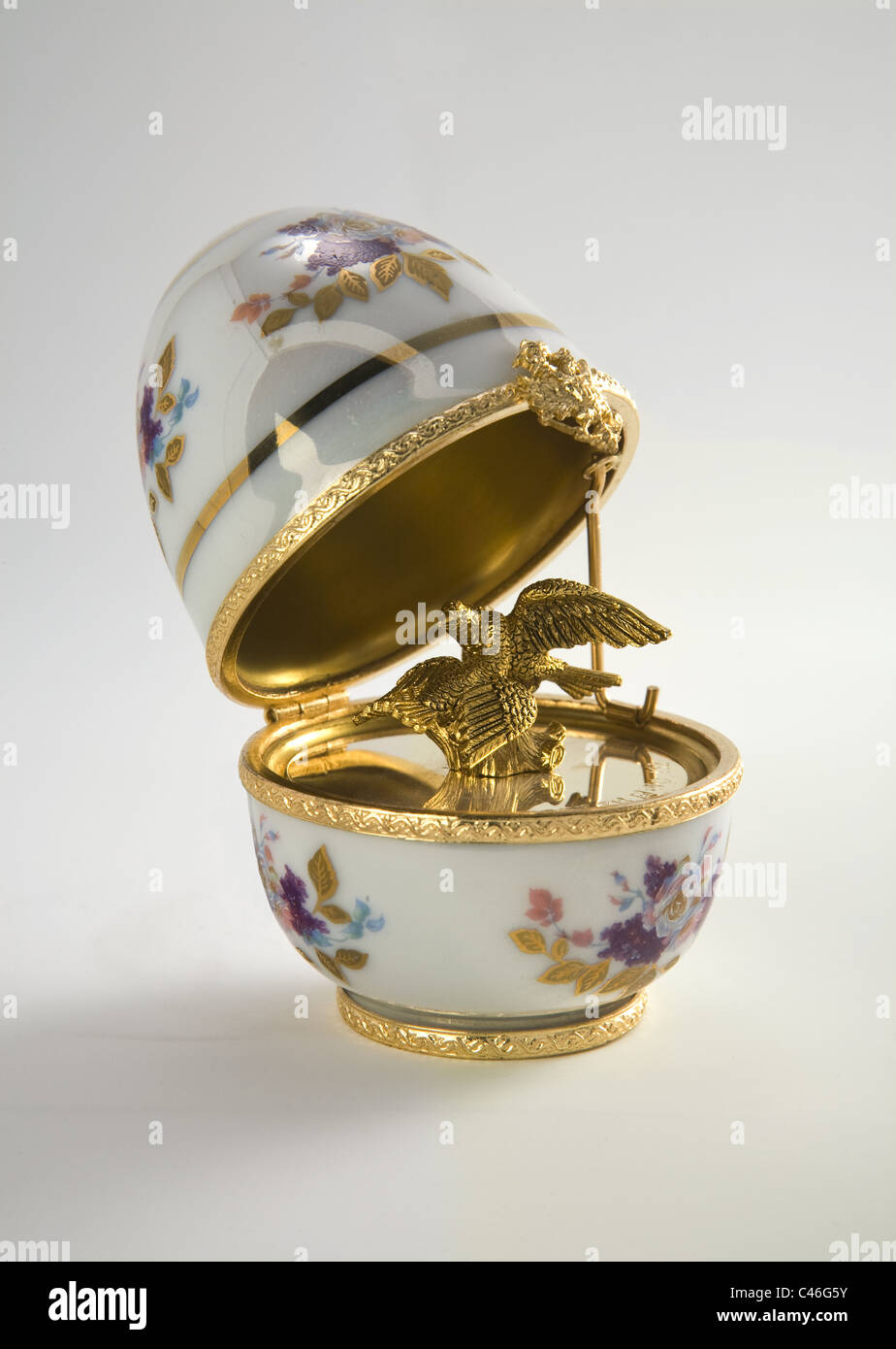 Reproduction of Faberge egg, replica Stock Photo - Alamy