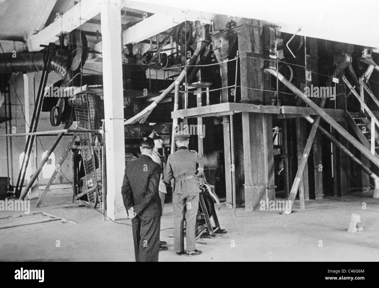 Second World War: German Agricultural Control Officers exploiting the ...