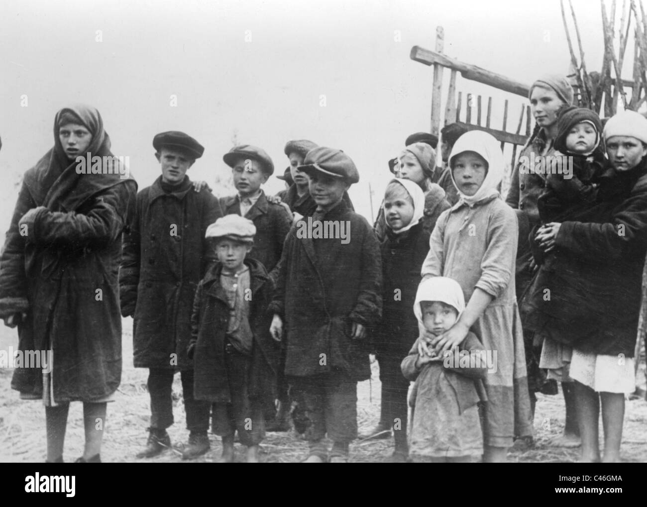 Second World War, Russian Civil Population: Agriculture, Villagers ...