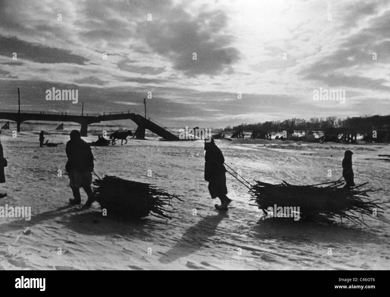 Second World War, Russian Civil Population under German Occupation ...