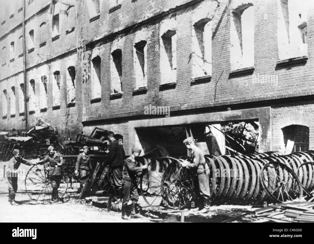 Second World War, Russian Civil Population under German Occupation ...