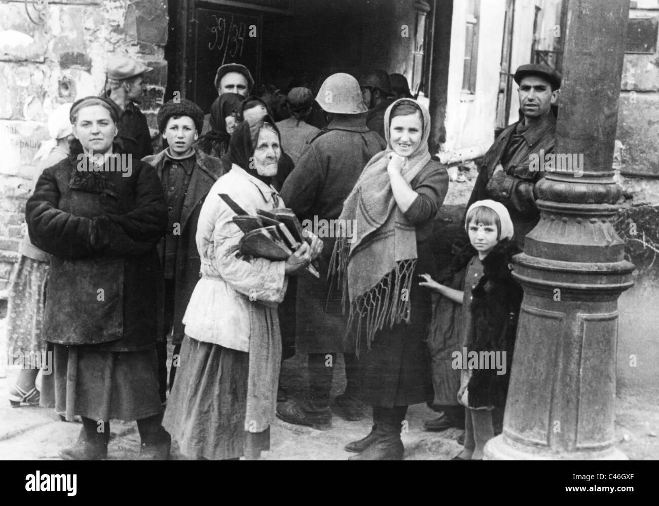 Second World War, Russian Civil Population under German Occupation ...