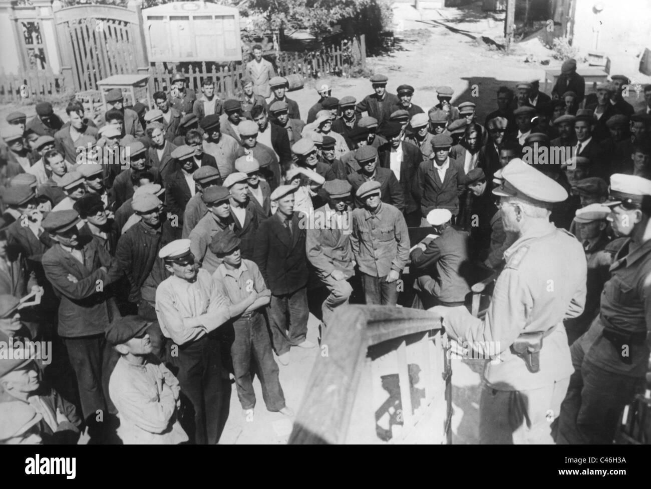 Second World War, Russian Civil Population under German Occupation ...