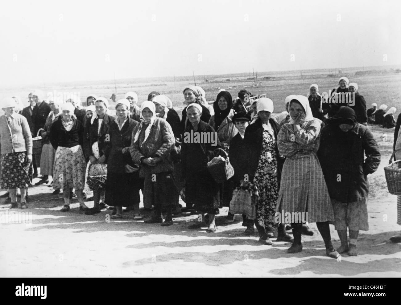 Second World War, Russian Civil Population under German Occupation ...