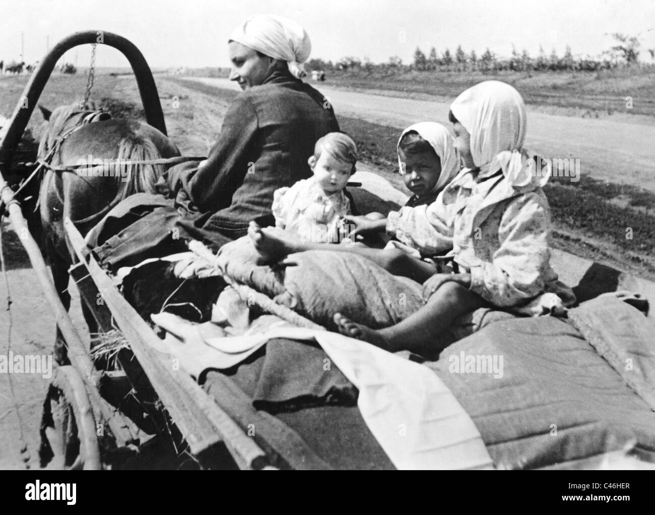 Displaced persons 1945 hi-res stock photography and images - Alamy