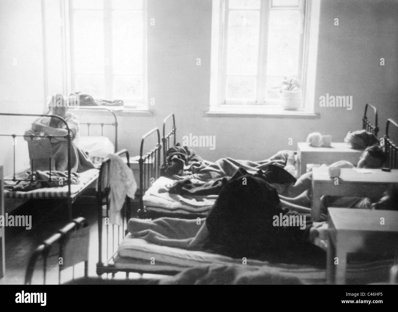 Second World War: Russian prisoners Stock Photo - Alamy
