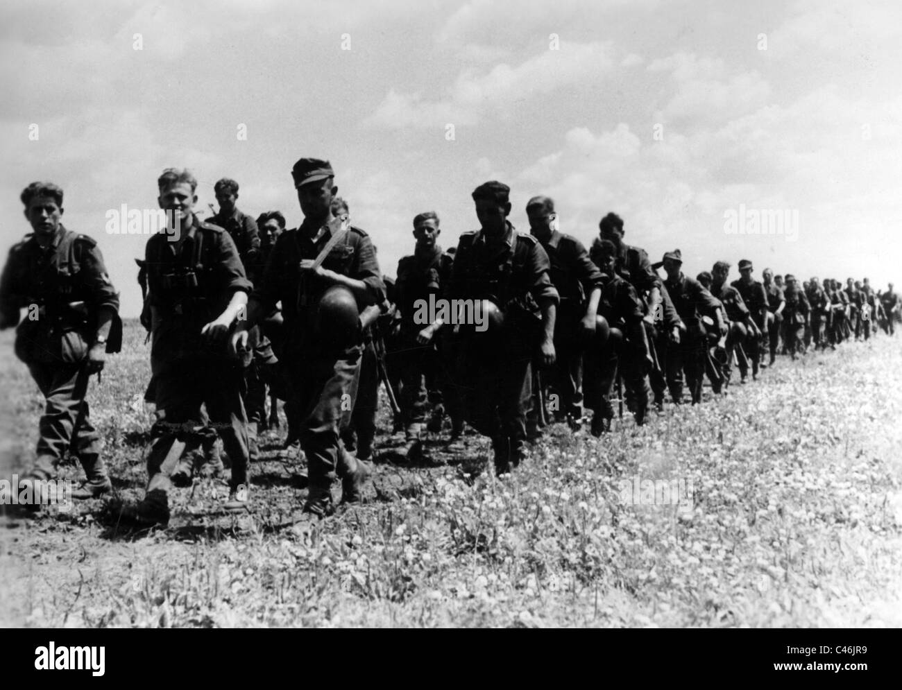Second World War: German Troops attacking Stalingrad via the Don ford ...