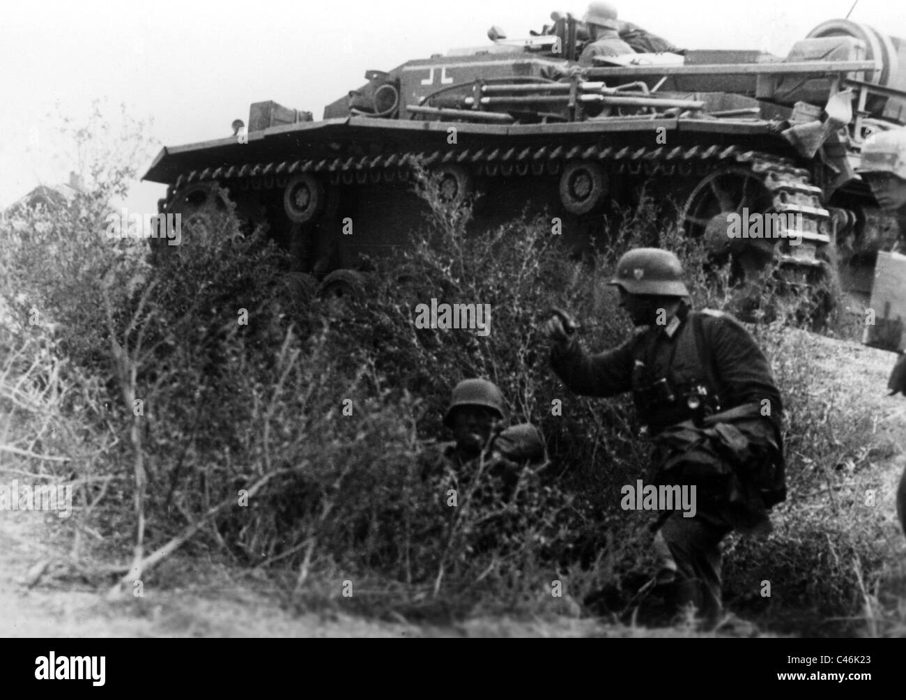 Second World War: German Troops attacking Stalingrad between the rivers ...