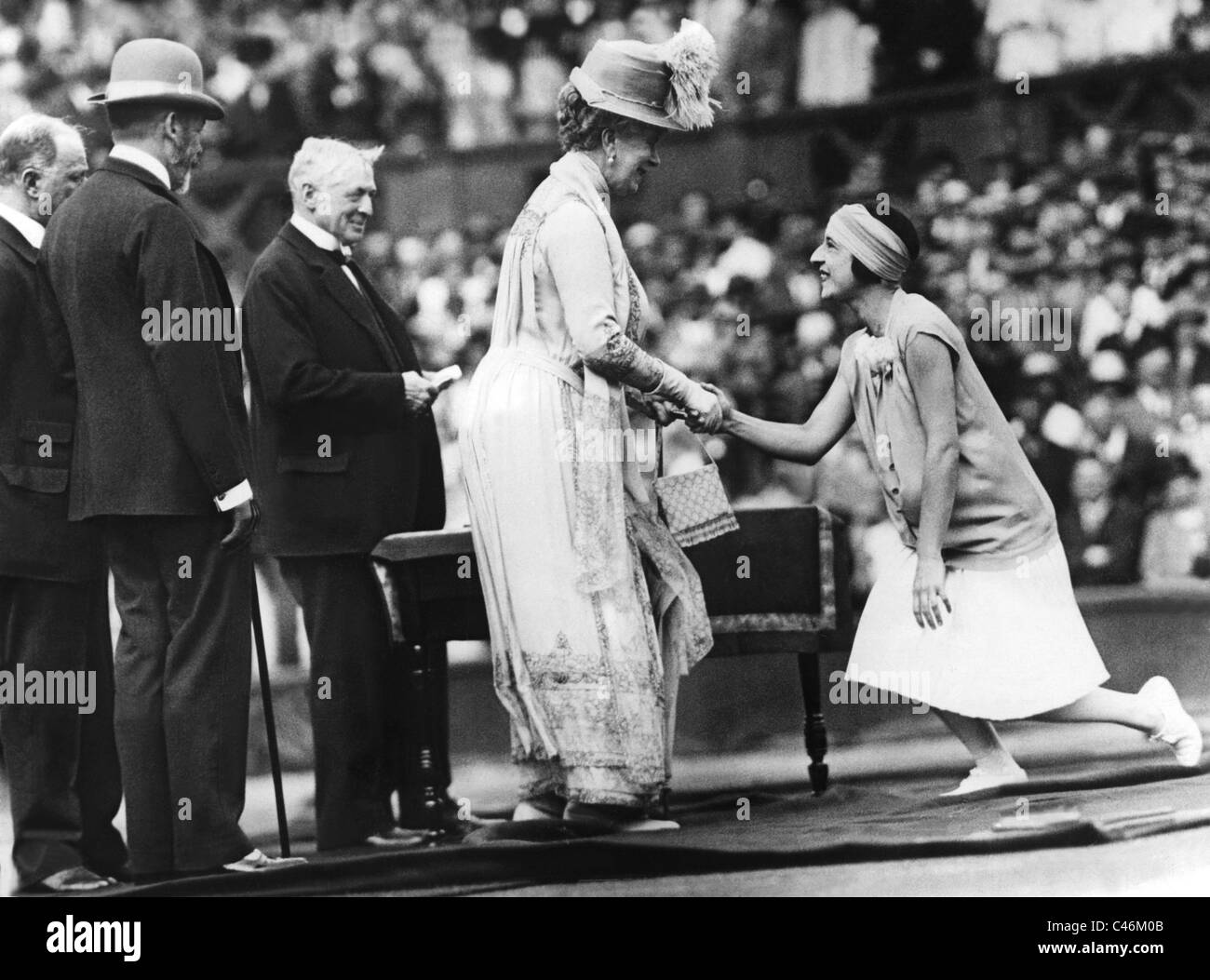 Suzanne lenglen hi-res stock photography and images - Alamy