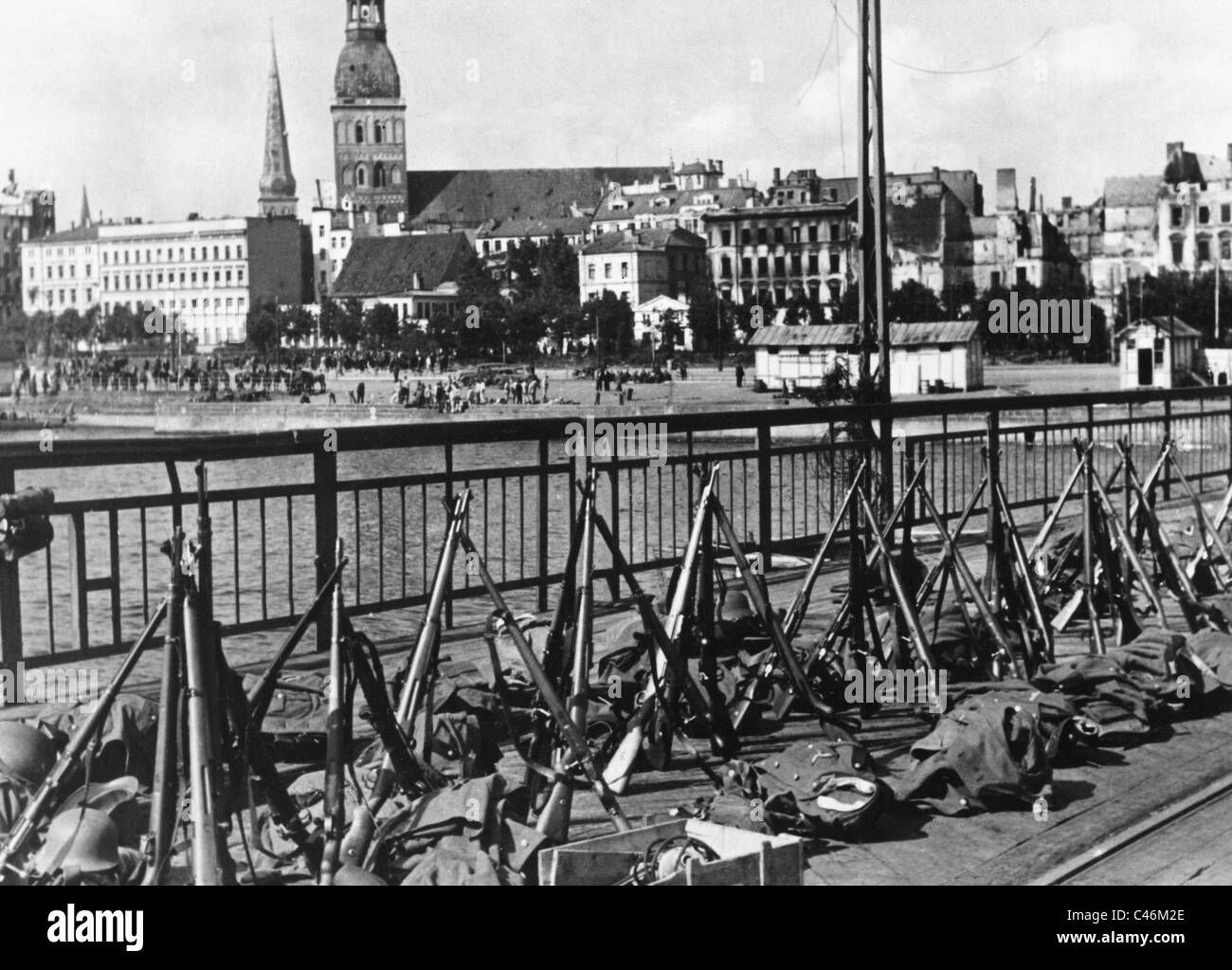Second World War: Troops of German Army Group North advancing and ...