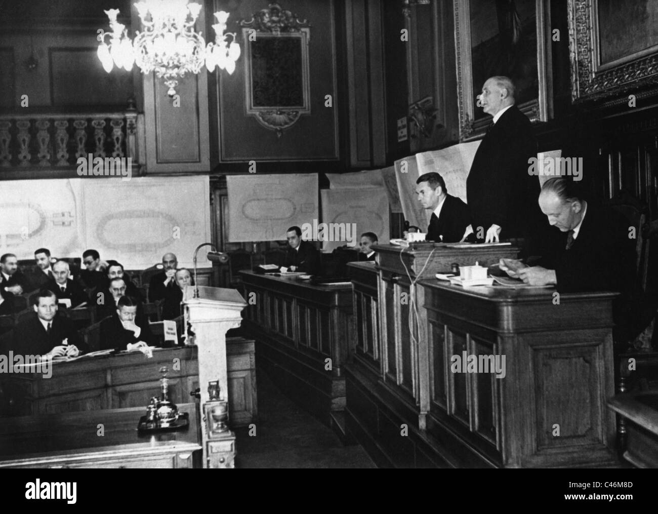 Theodor lewald 1936 hi-res stock photography and images - Alamy