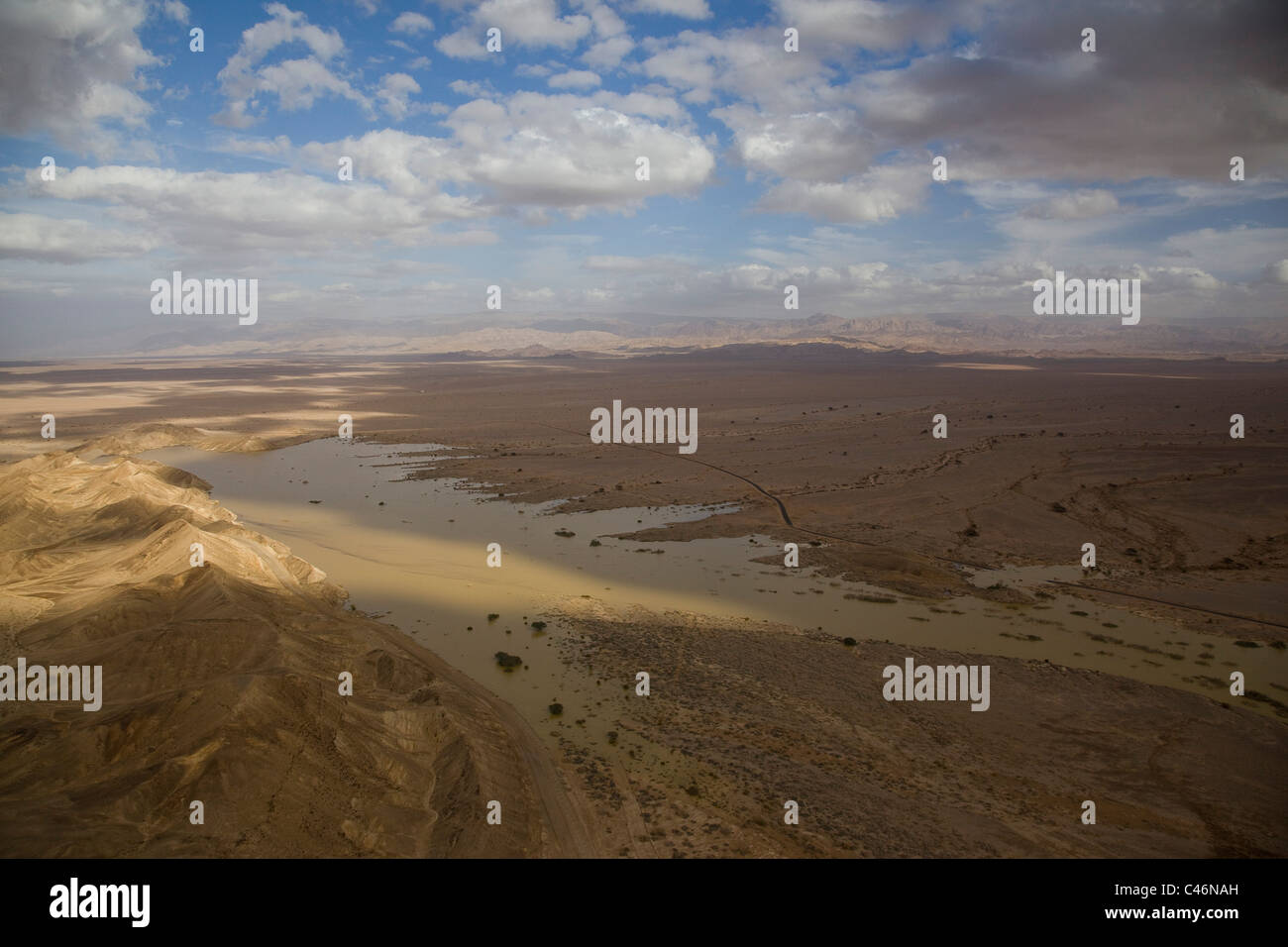 Aerial photograph of a flooded wadi in the Arava Stock Photo - Alamy