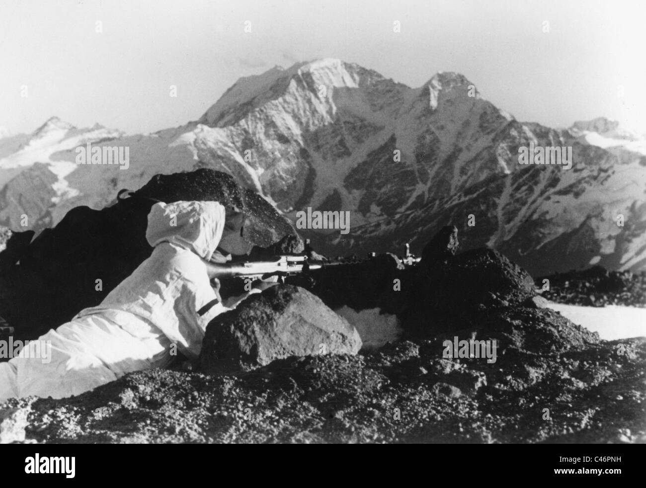 Second World War: German mountain infantry at Mount Elbrus, 1942 - 1943 ...