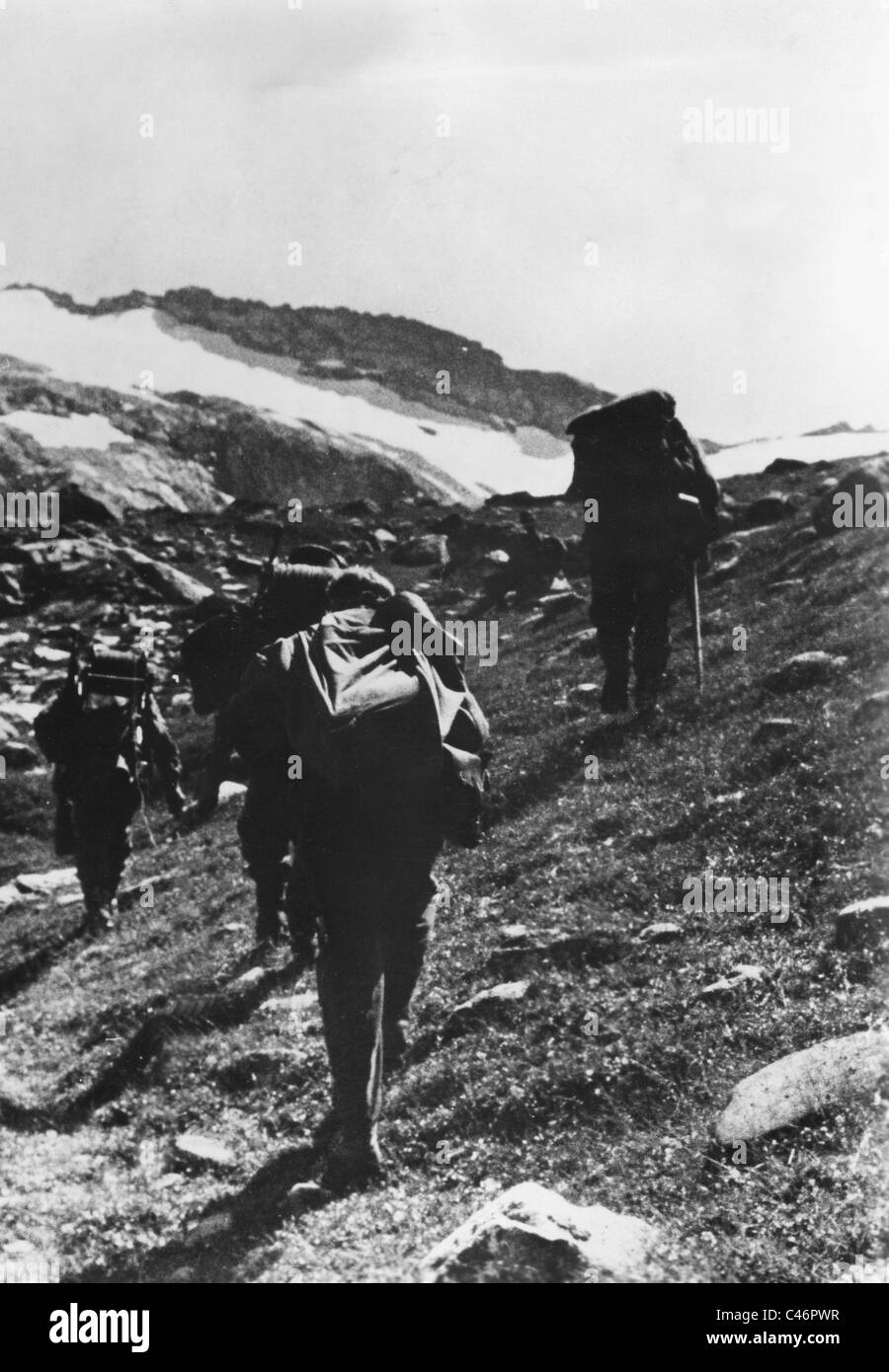 Second World War: German mountain infantry at Mount Elbrus, 1942 - 1943 ...