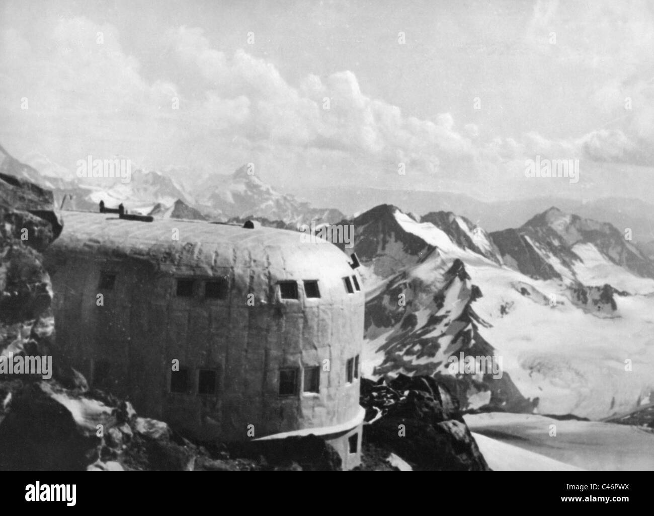 Second World War: German mountain infantry at Mount Elbrus, 1942 - 1943 ...