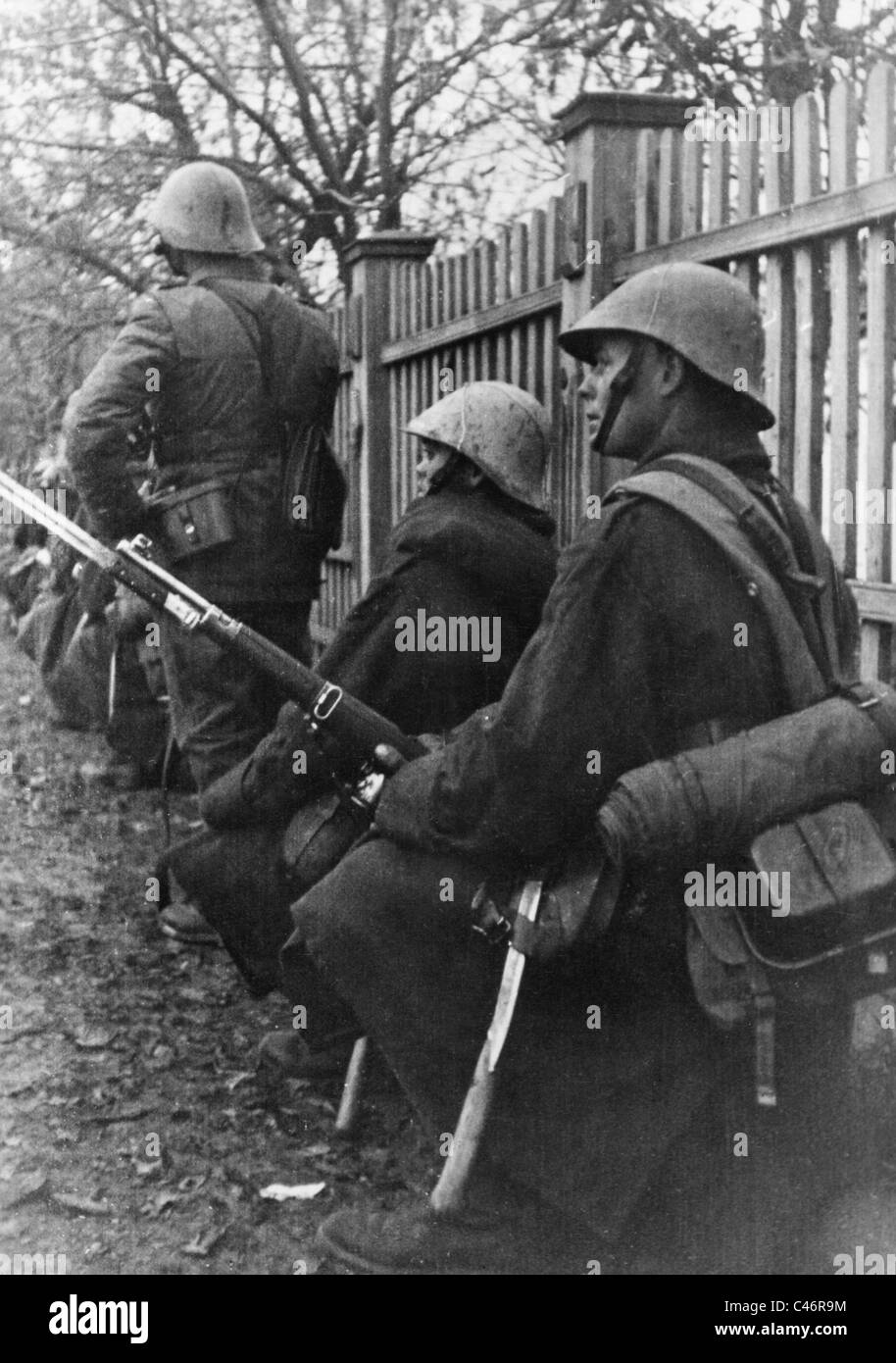 Second World War: Eastern Front. Romanian troops in German Army Group ...