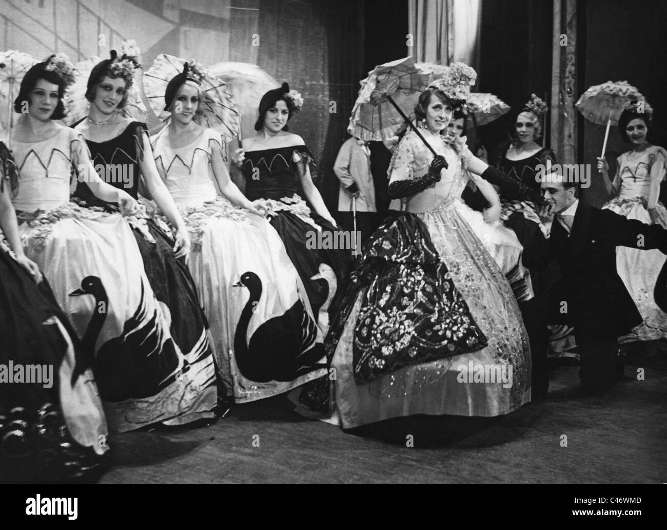 Mistinguett hi-res stock photography and images - Alamy