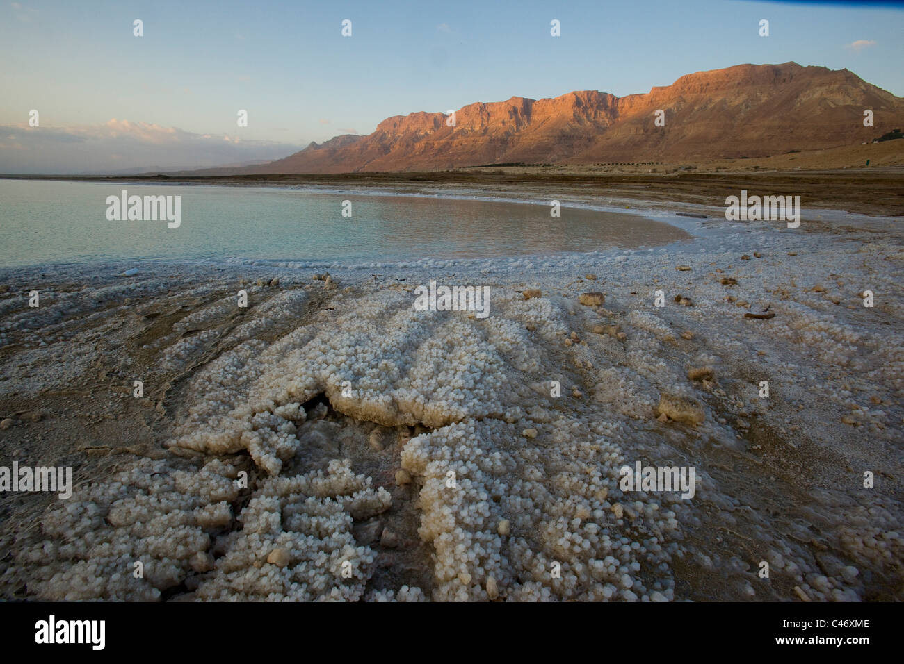 Photograph of the landscape of the Dead Sea Stock Photo - Alamy