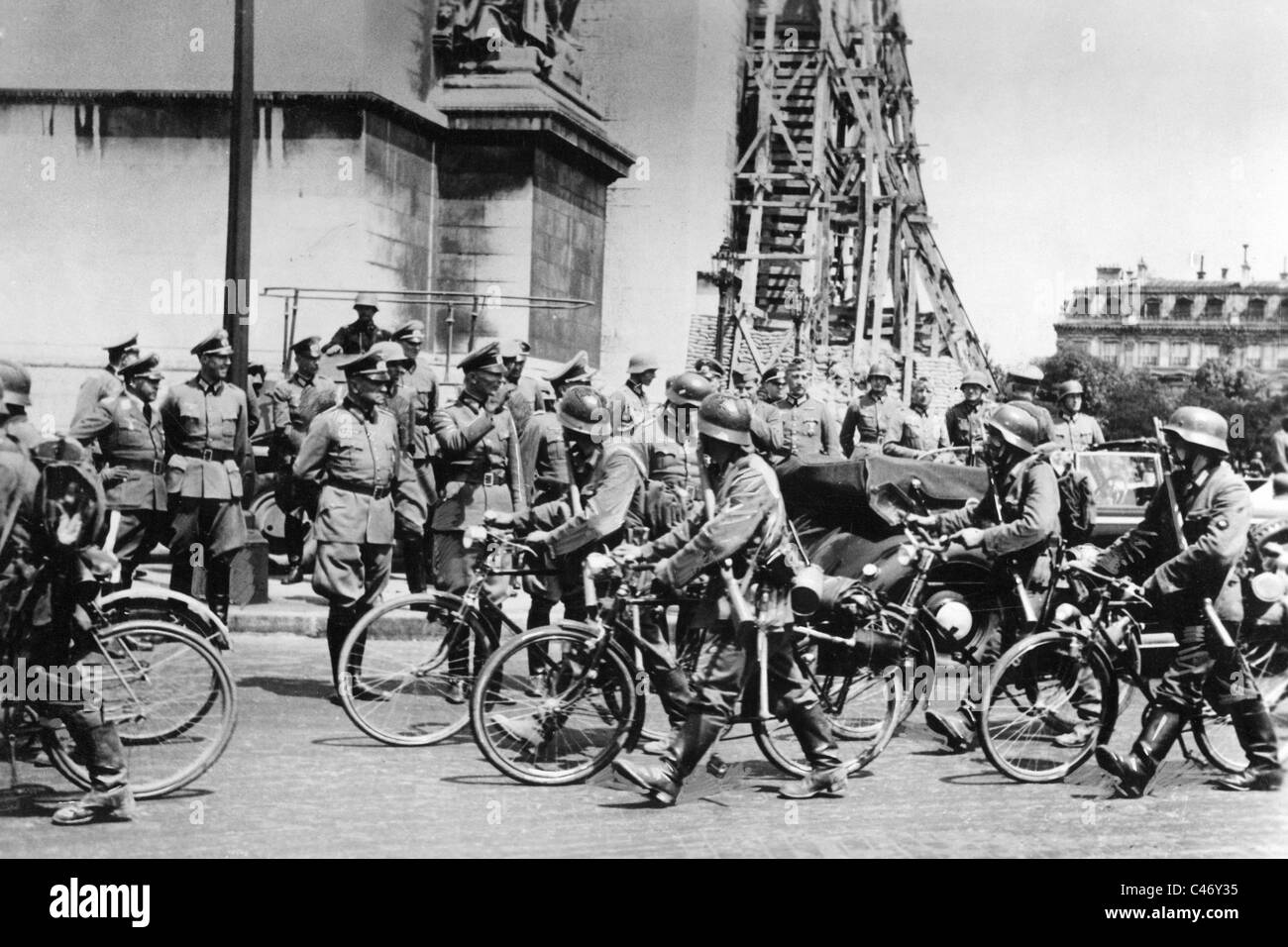 Parade Wehrmacht Paris Stock Photos & Parade Wehrmacht Paris Stock ...