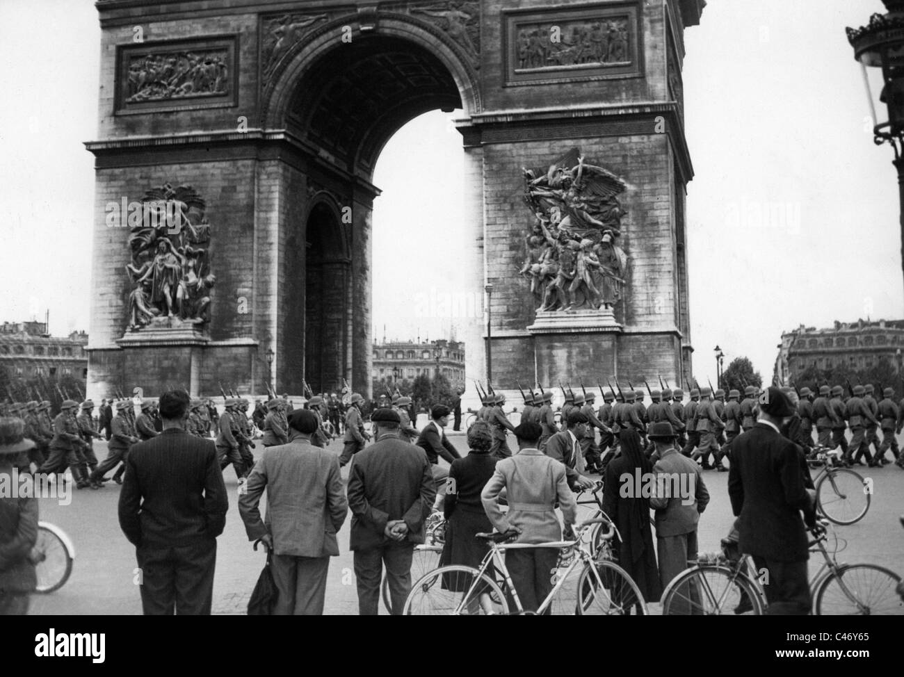 Second World War: German Parades in Paris, from July 1940 Stock Photo ...