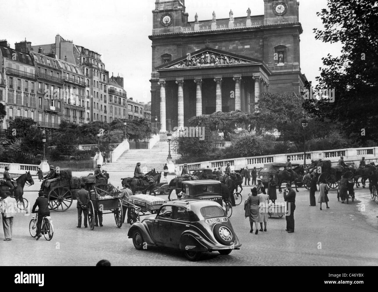 Second World War: Western Front. German soldiers in Paris, 1940 - 1944 ...