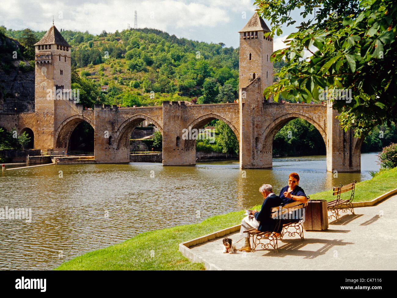 Pont Valentre, medieval fortified bridge, spanning the Lot River at ...