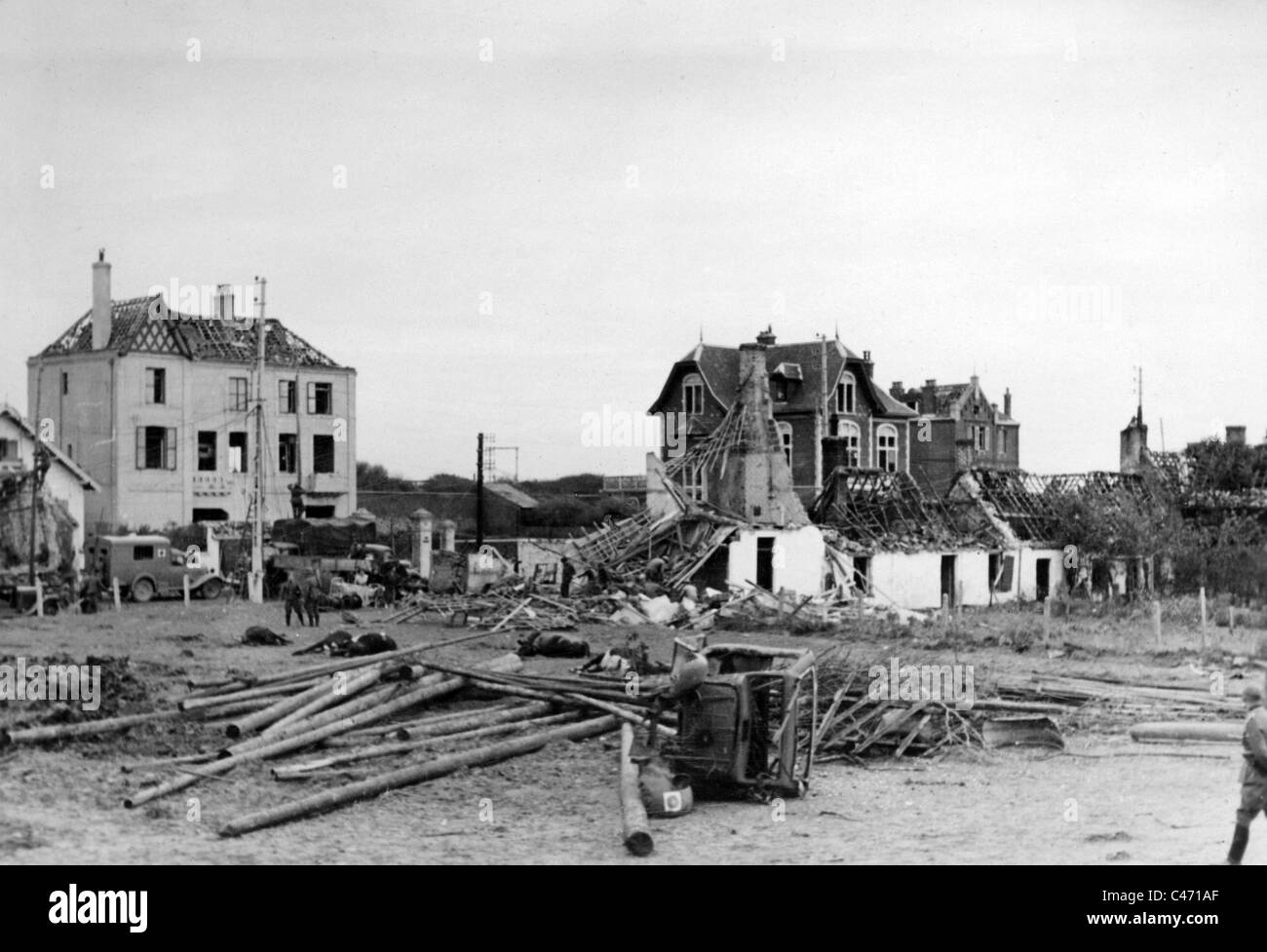 Second World War: Western Front. Allied air raids on France, 1941-1944 ...