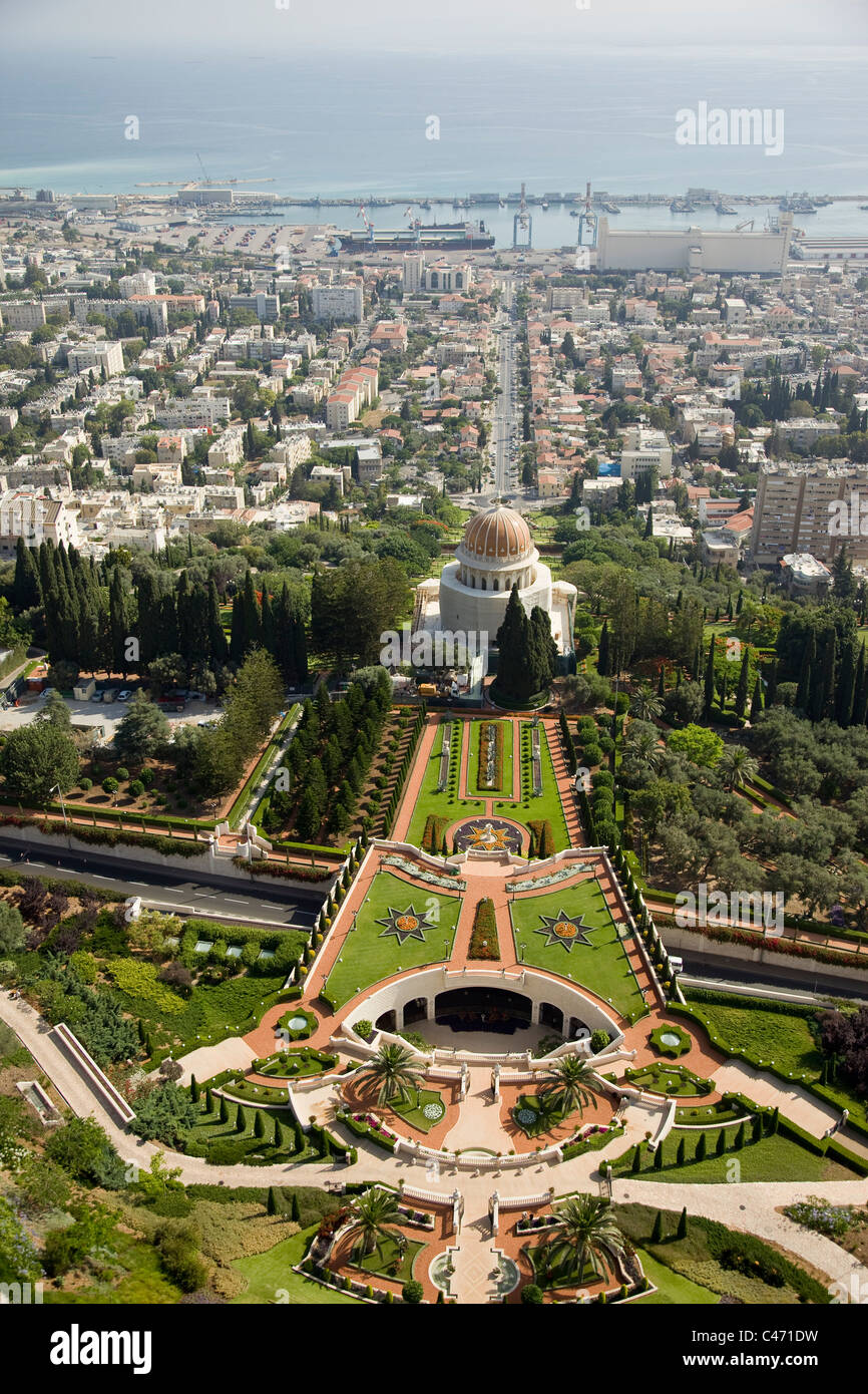 Aerial view of the Bahai temple and the port of Haifa Stock Photo - Alamy