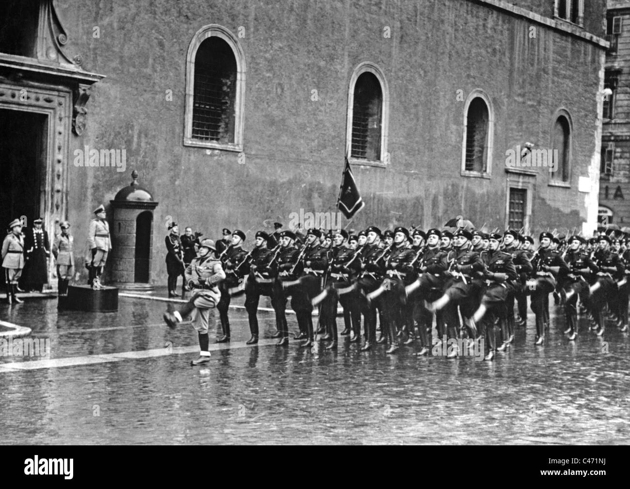 Benito mussolini 1939 Black and White Stock Photos & Images - Alamy