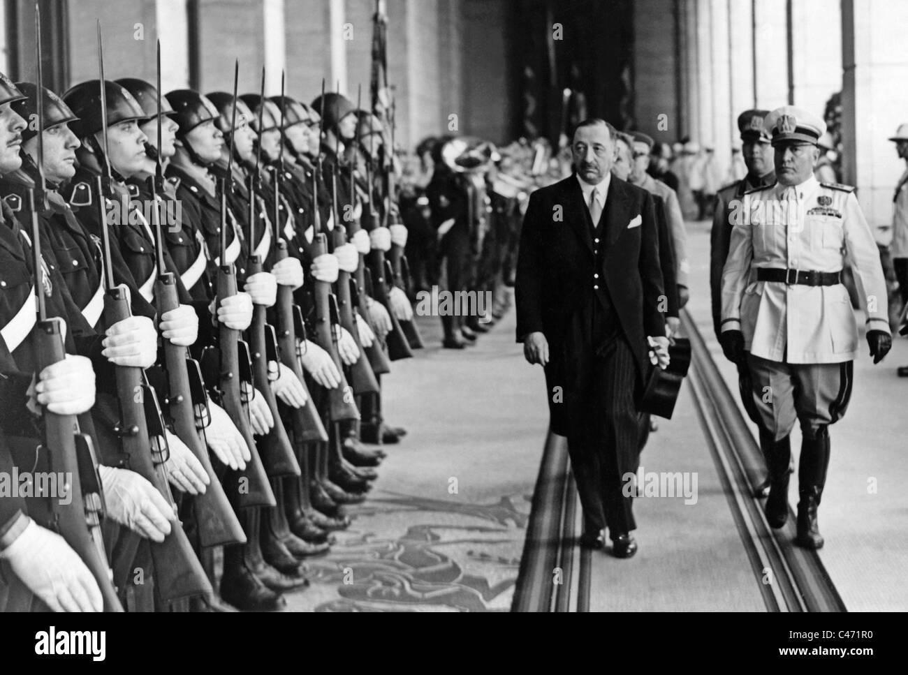 Mussolini hi-res stock photography and images - Alamy