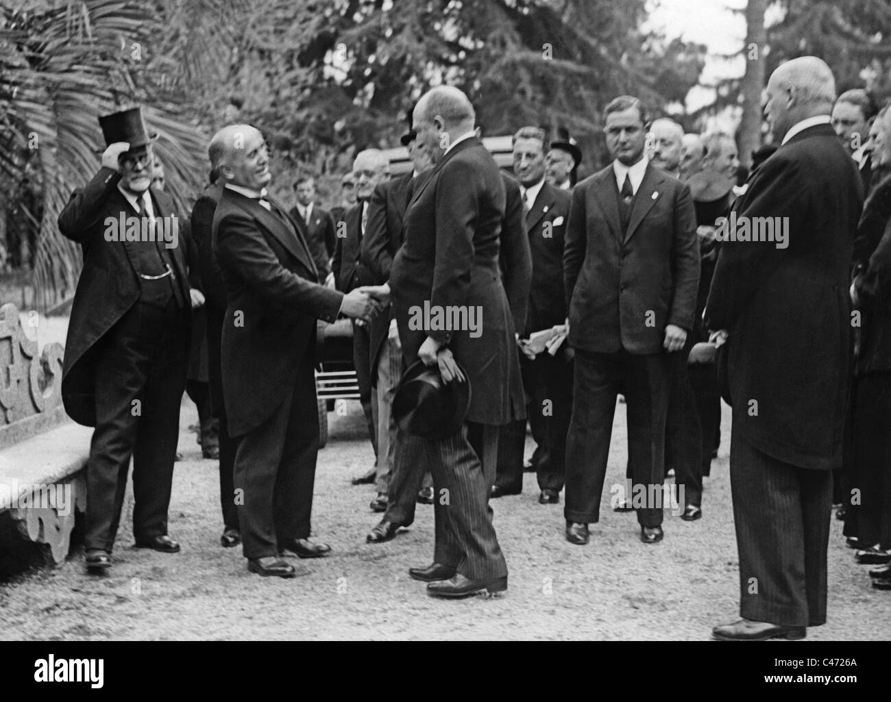 1919 Benito Mussolini Black and White Stock Photos & Images - Alamy