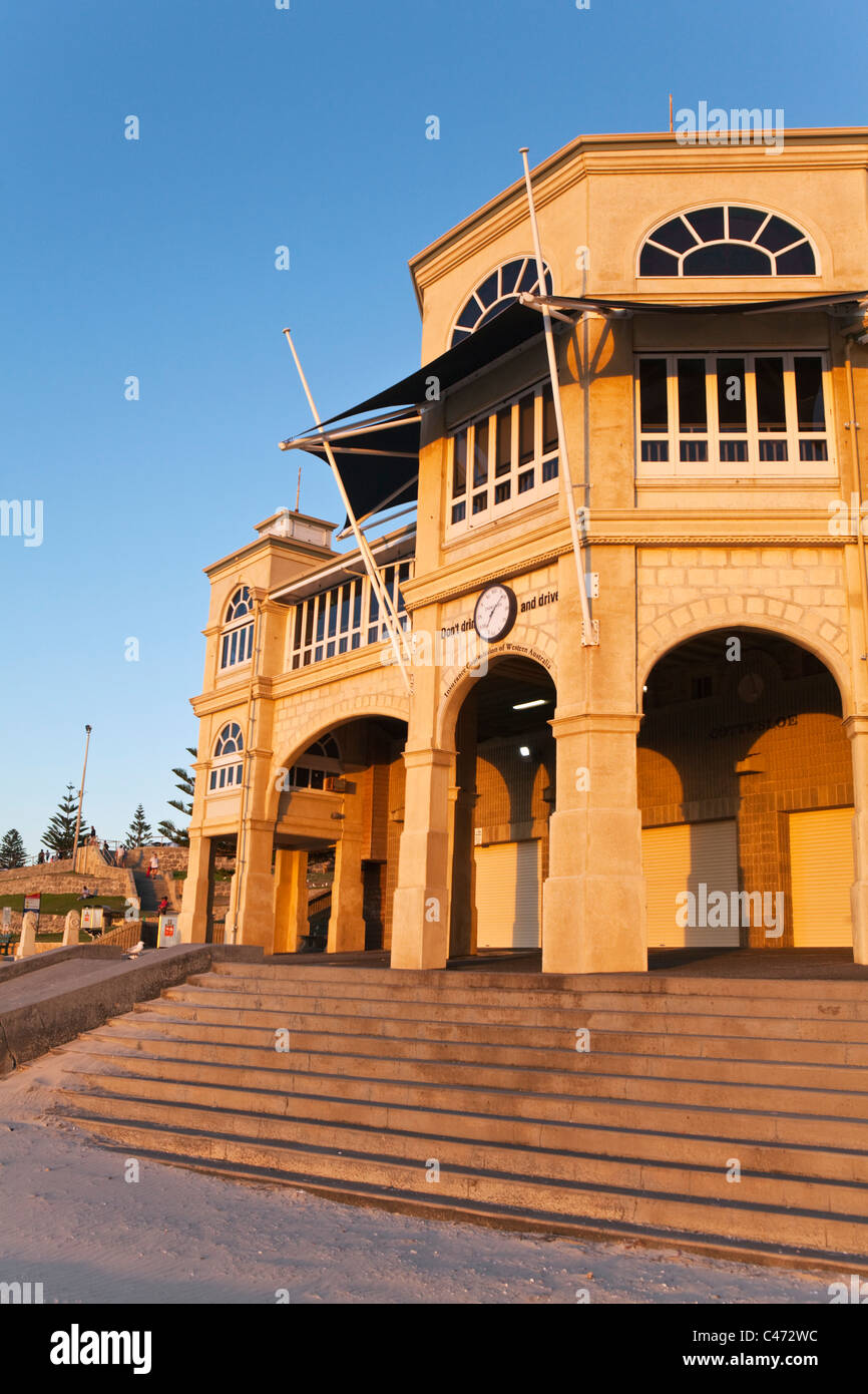 Indiana tea house cottesloe beach hi-res stock photography and images ...