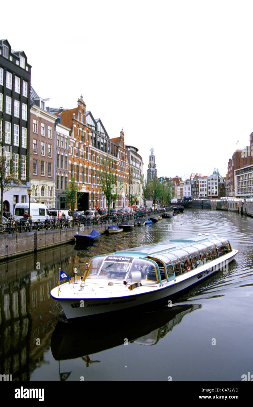 Amsterdam canal boat hi-res stock photography and images - Alamy