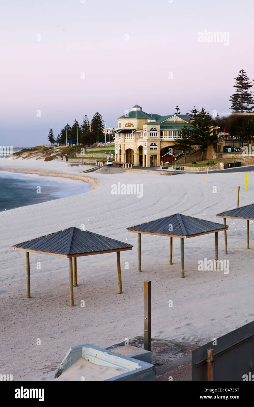 Indiana tea house cottesloe beach hi-res stock photography and images ...