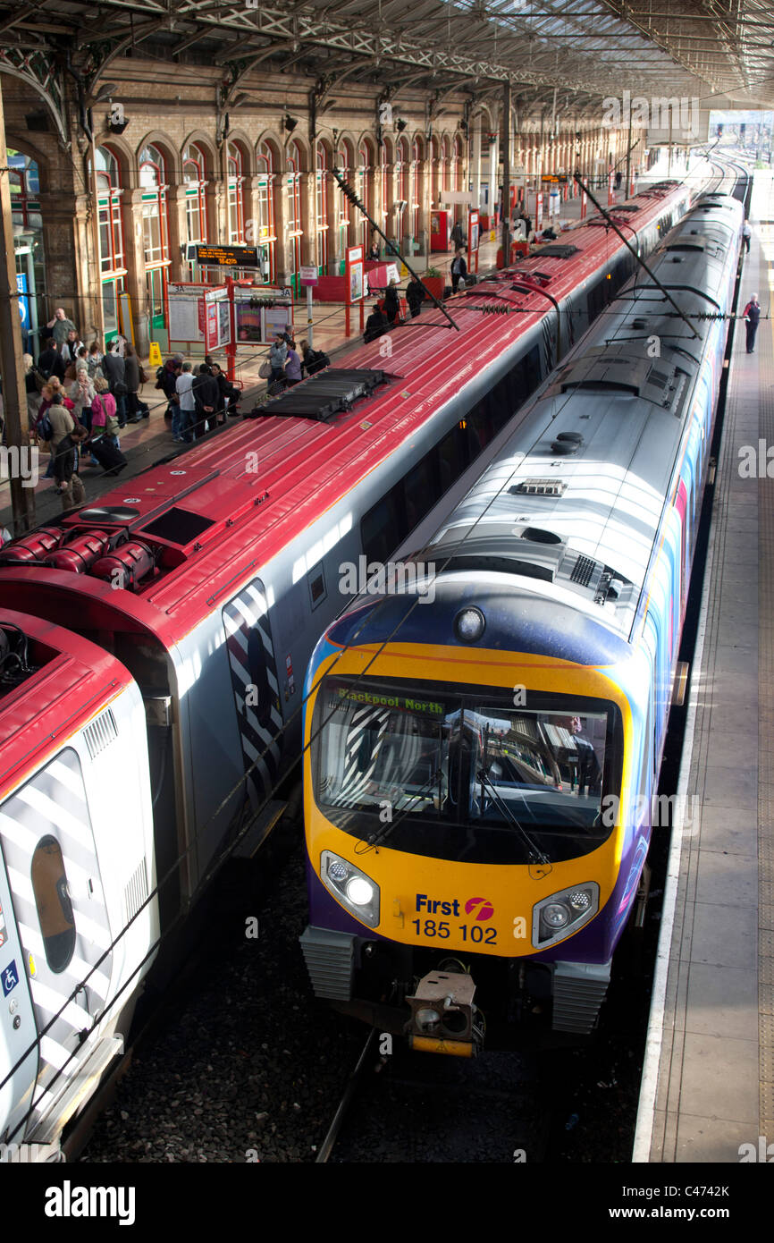 Preston rail station hi-res stock photography and images - Alamy
