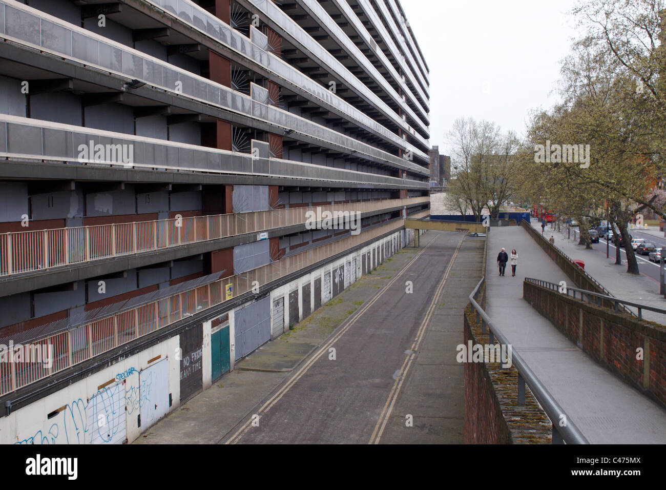 General view of 1970's Heygate Estate in Elephant & Castle, London ...