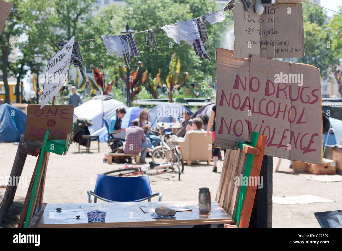 Students in Brighton, UK set up a protest camp to show solidarity with ...