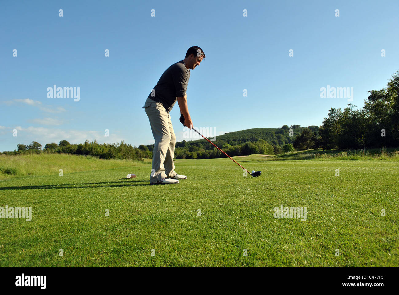Tee off box hi-res stock photography and images - Alamy