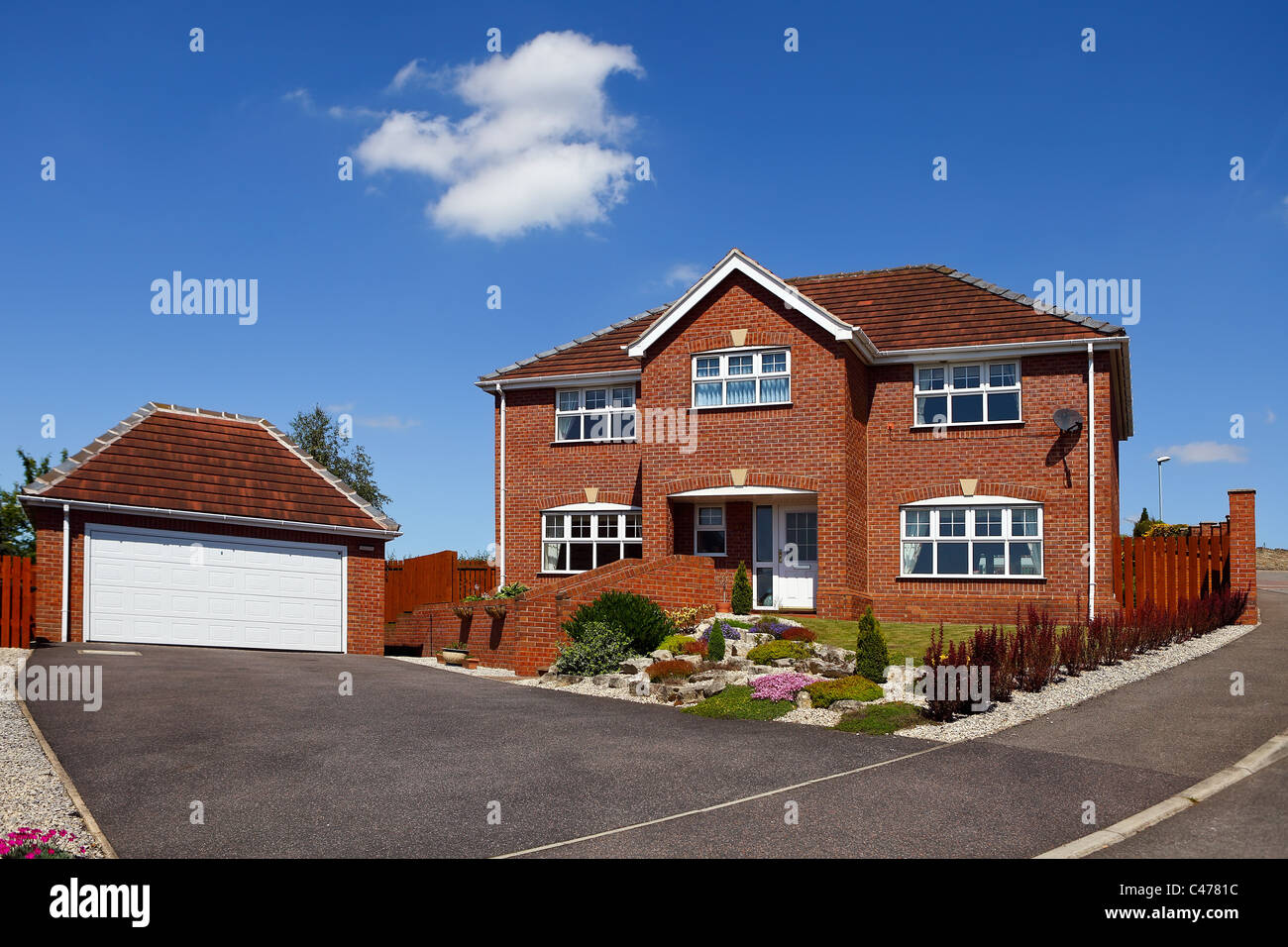 New family house Stock Photo - Alamy