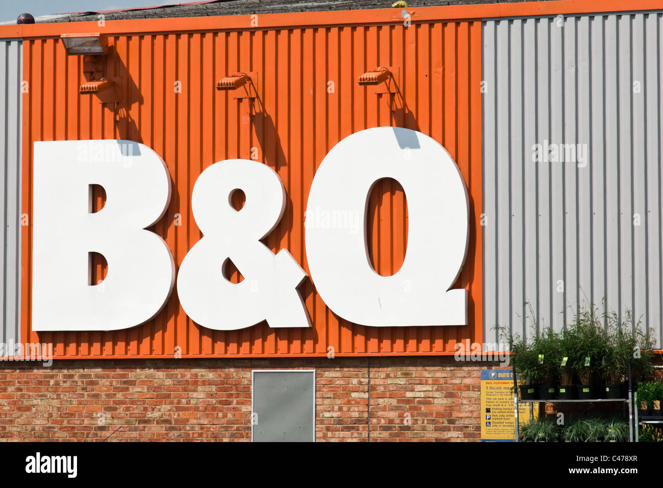 B&q diy store hi-res stock photography and images - Alamy