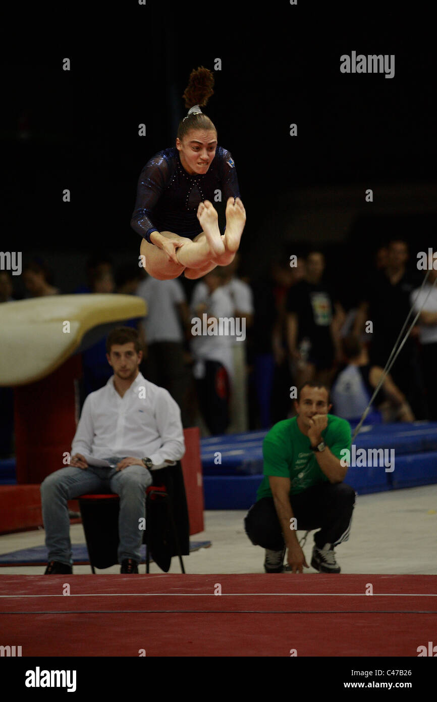 Piked somersault hi-res stock photography and images - Alamy