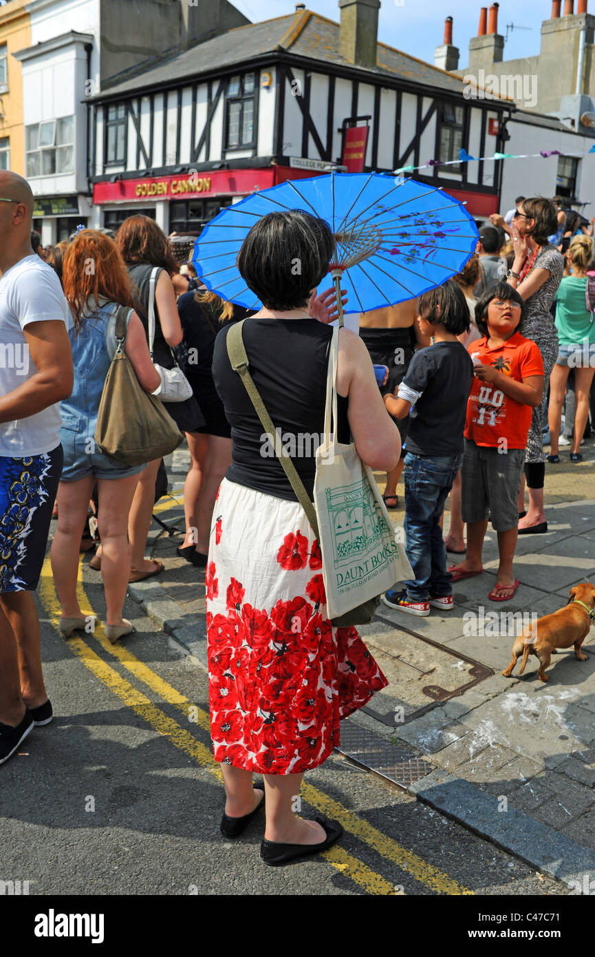 Lady with red parasol hi-res stock photography and images - Alamy