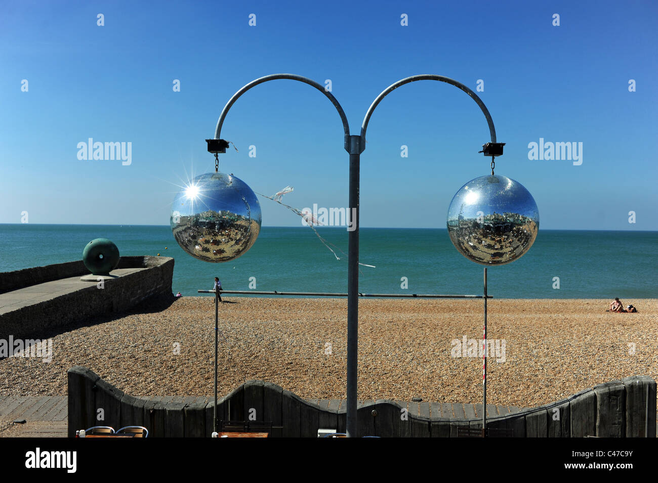 Brighton seafront bars hi-res stock photography and images - Alamy